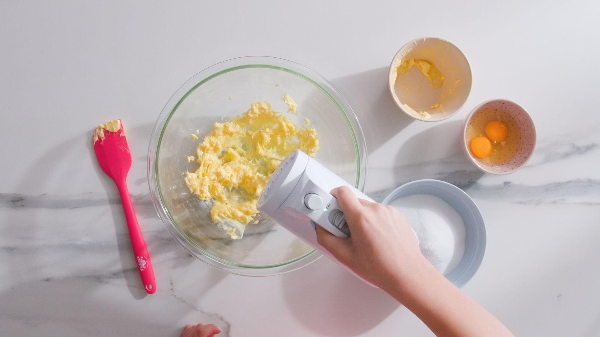 Kids Vanilla Cupcakes Recipe | Chelsea Sugar