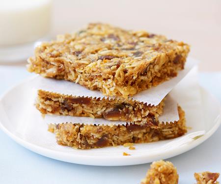 Breakfast Slice Recipe | Chelsea Sugar