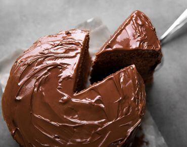 Chocolate Mud Cake with Chocolate Ganache Icing Recipe | Chelsea Sugar