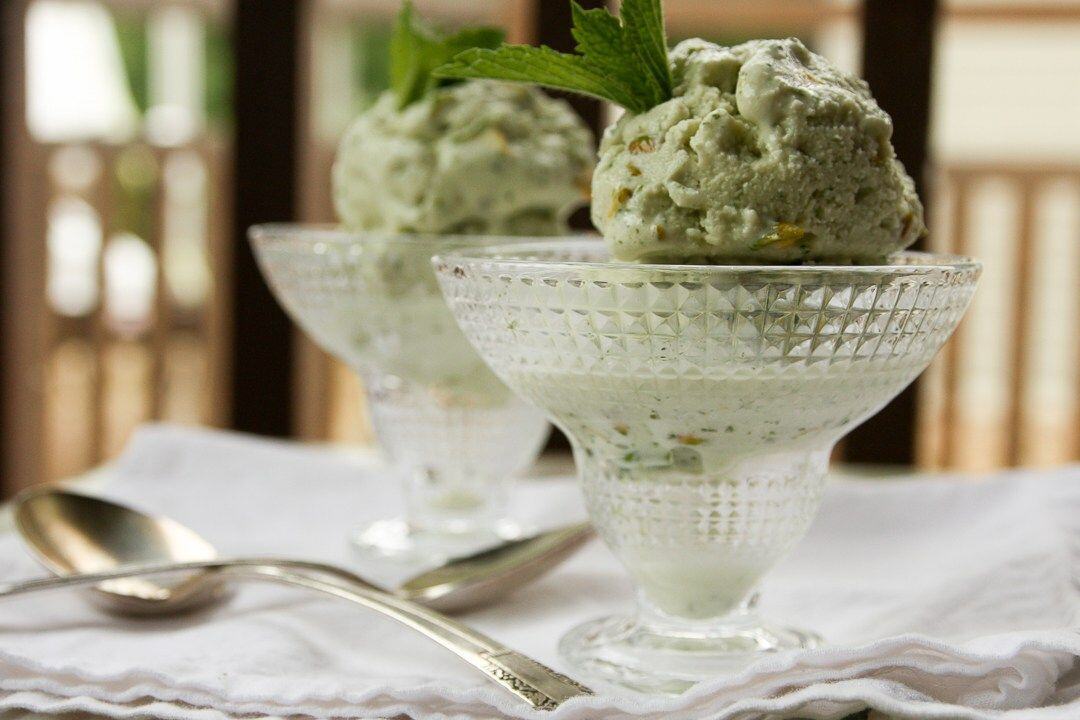 Mint Greek Frozen Yoghurt Recipe | Chelsea Sugar