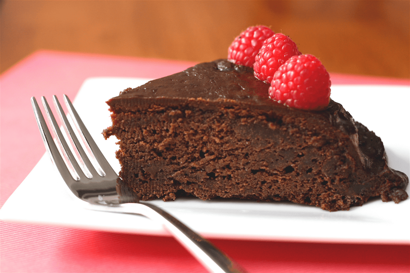 Sally's Chocolate Raspberry Cake Recipe | Chelsea Sugar