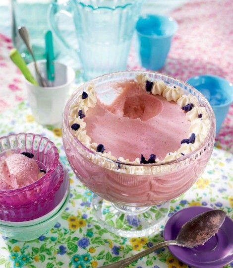 Strawberry Blancmange Recipe | Chelsea Sugar